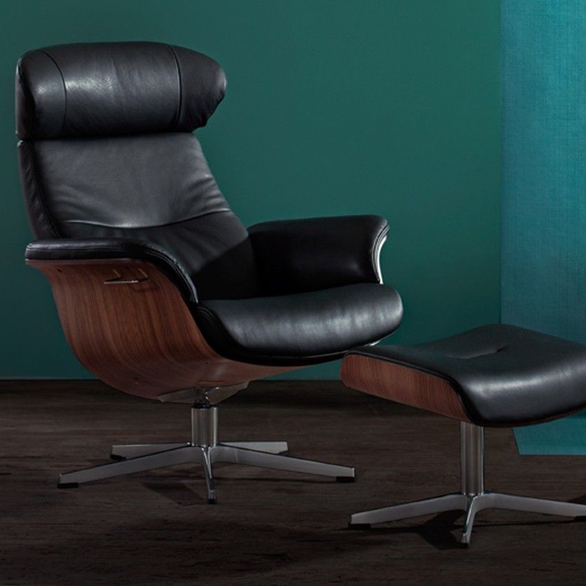 Set van de Conform Time Out fauteuil en hocker bij Van Til Interieur